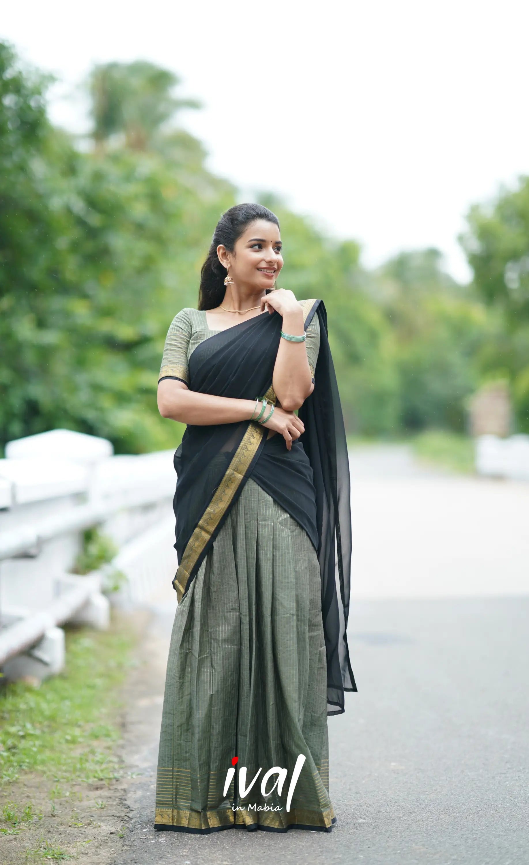 Padmaja Cotton Half Saree - Grey and Black – Ivalinmabia